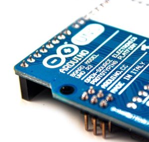 Arduino UNO Original Development Board with USB Cable – Robolabs.lk